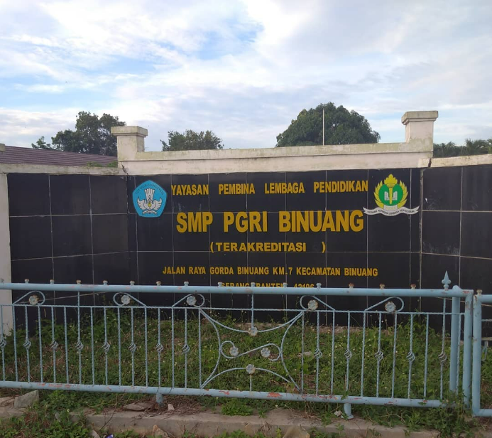SMP PGRI Binuang
